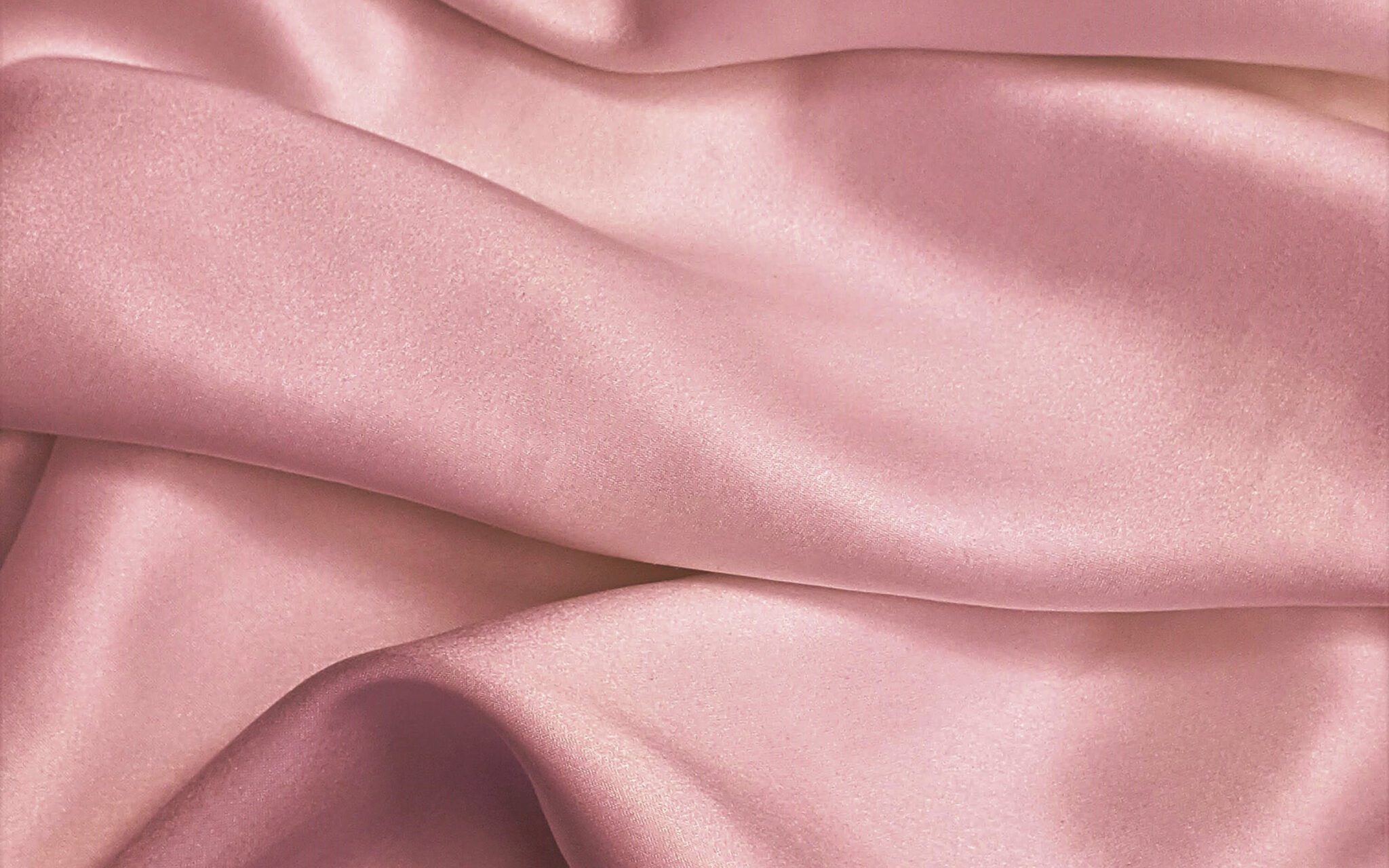 Wash & Care: Seide richtig waschen und pflegen – EINWALLER